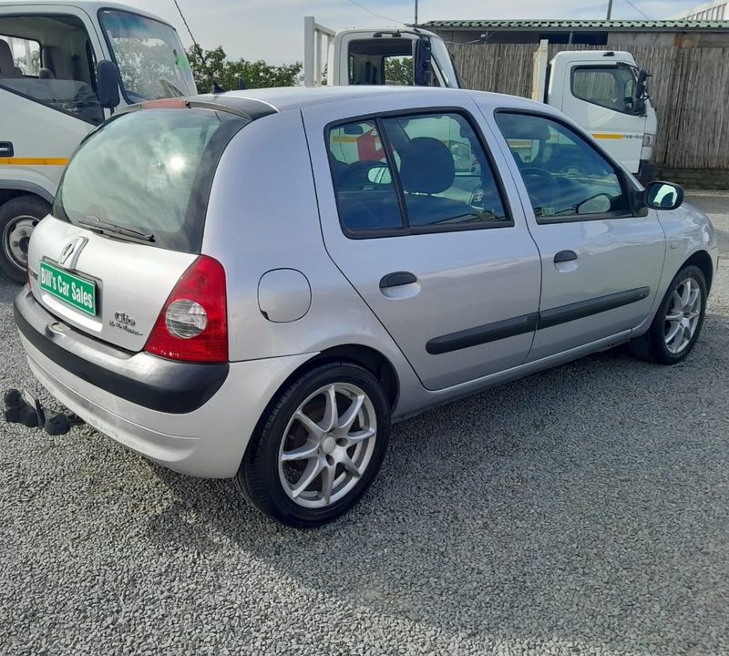 Used Renault Clio 1.4 Va-Va-Voom for sale in Eastern Cape - Cars.co.za ...