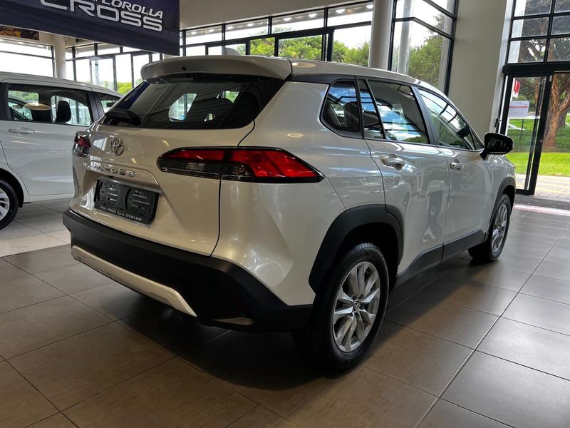 New Toyota Corolla Cross 1.8 XI CVT for sale in Gauteng - Cars.co.za (ID::10529941)