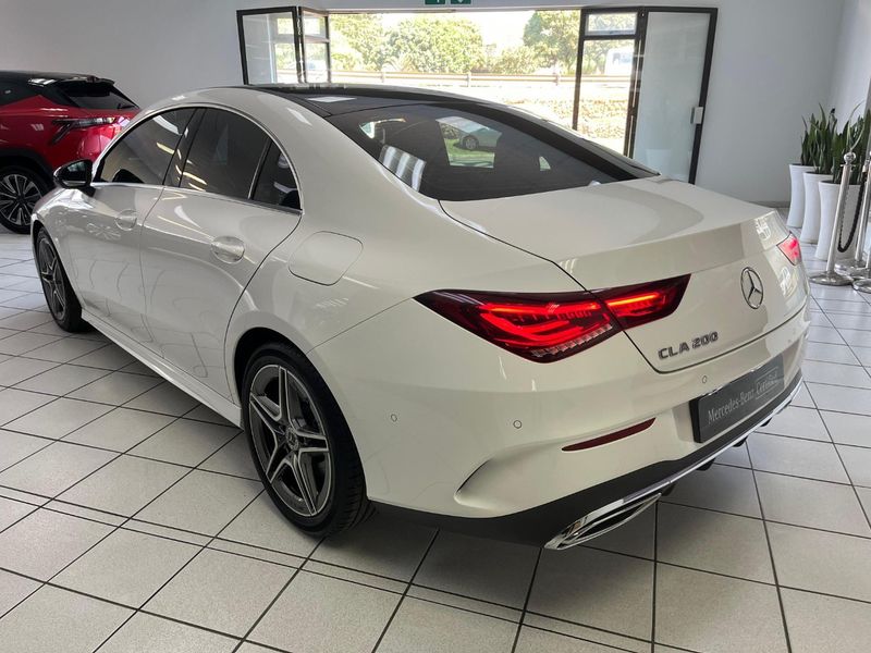 Elegantes Cla 200 Amg Line Ebenbild