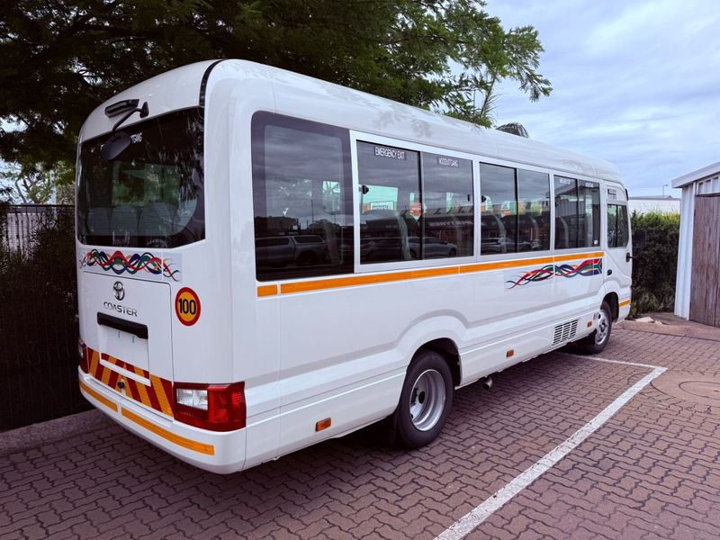 New Toyota Coaster 4.0D 23-Seater B/S for sale in Kwazulu Natal - Cars ...