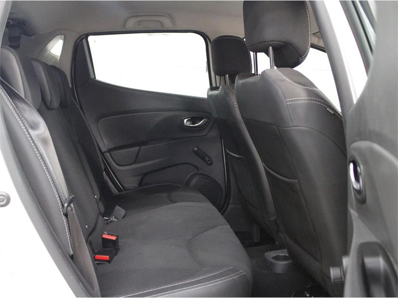 Used Renault Clio IV 900T Expression 5-dr (66kW) for sale in Kwazulu ...