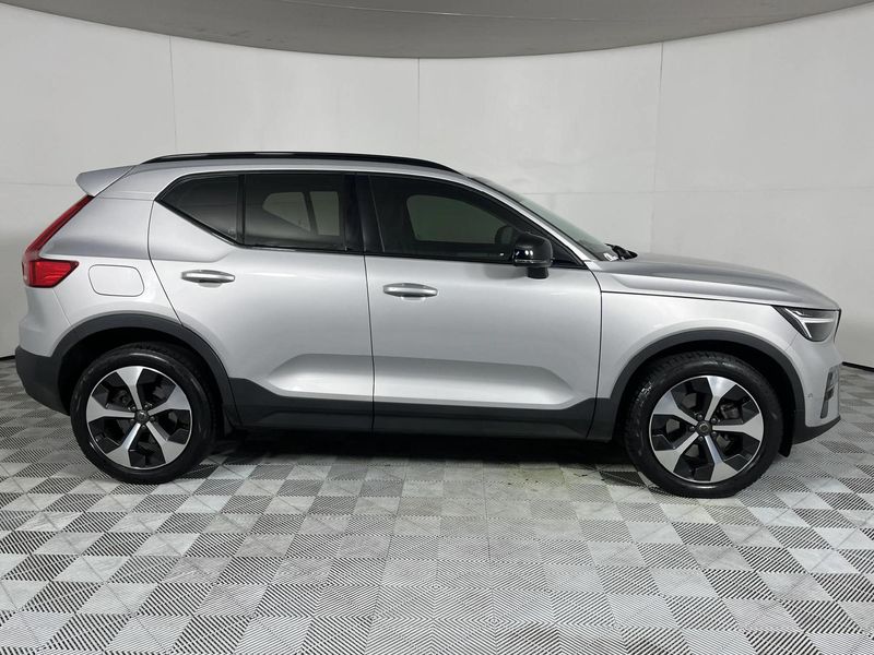 Used Volvo XC40 B5 Plus Dark Geartronic AWD Mild-Hybrid for sale in ...