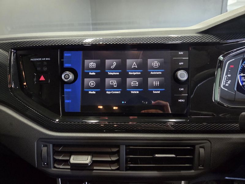 Used Volkswagen Polo 1.0 TSI Life for sale in Gauteng - Cars.co.za (ID ...