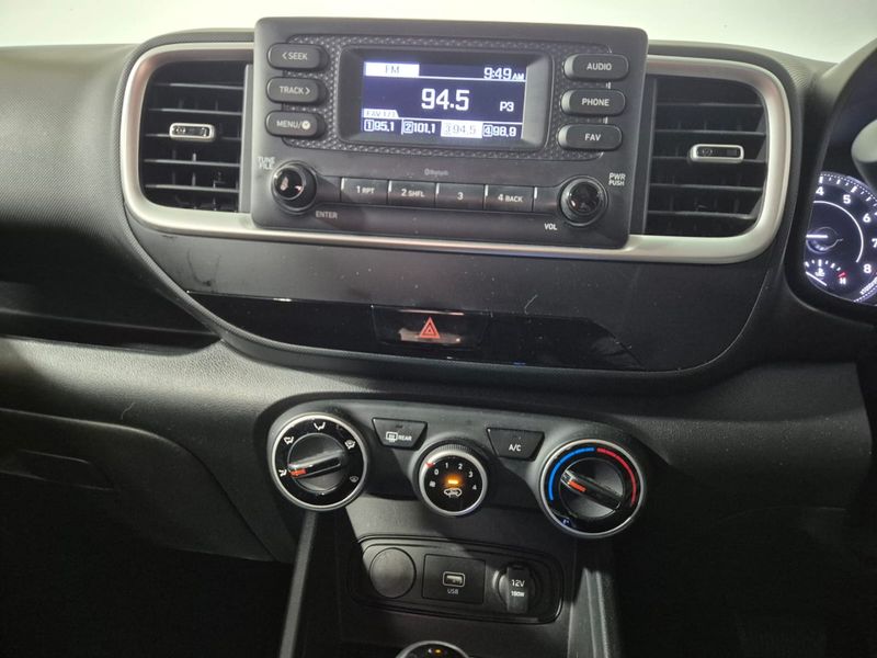 Used Hyundai Venue 1.0 TGDi Motion Auto for sale in Western Cape - Cars ...