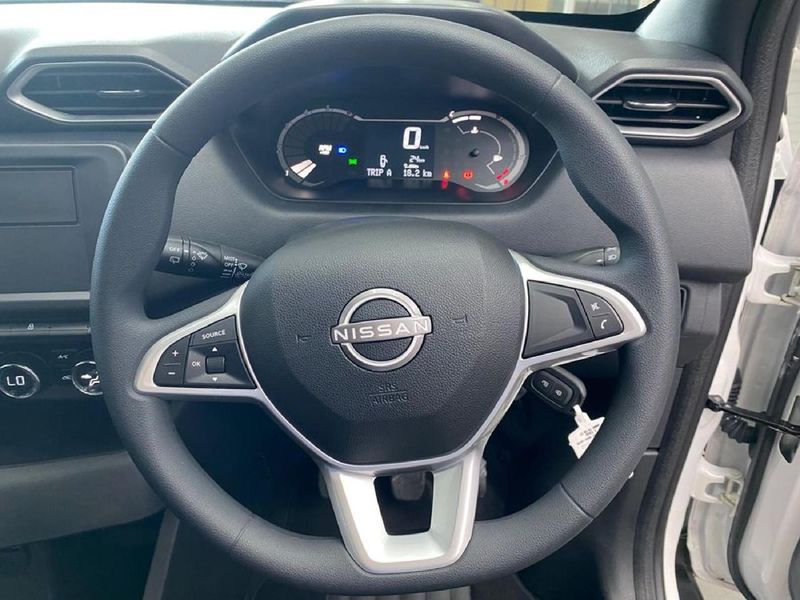 New Nissan Magnite Move 1.0 Visia F/C P/V for sale in Gauteng - Cars.co ...
