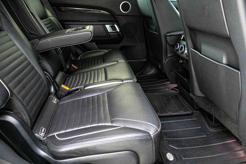 Used Land Rover Discovery 3.0 Si6 HSE Luxury for sale in Gauteng - Cars ...