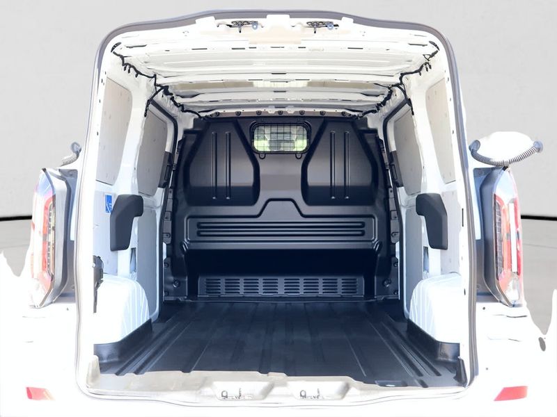 Used Ford Transit Custom 2.0 TDCI Sport Auto Panel Van for sale in ...