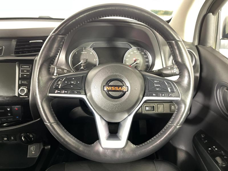 Used Nissan Navara 2.5 DDTi PRO-4X 4X4 Auto Double-Cab for sale in ...