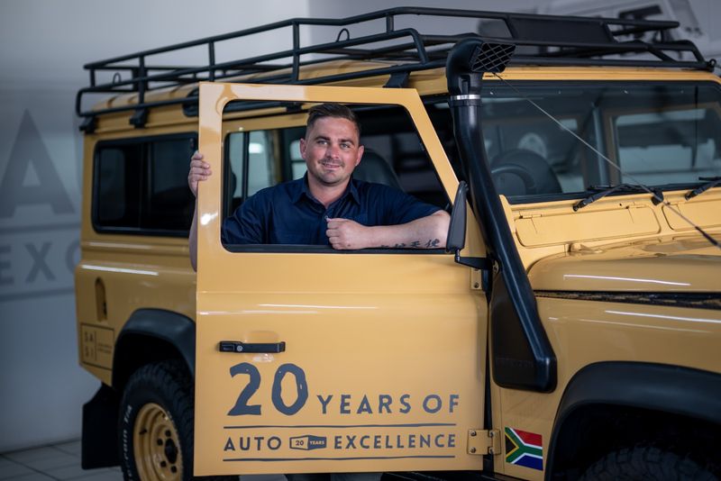 Used Land Rover Defender 110 2.2D Station Wagon for sale in Gauteng ...