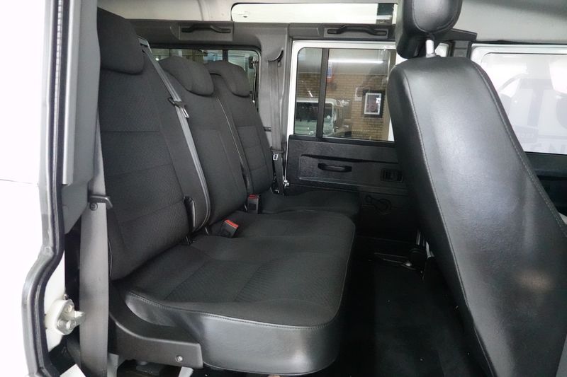 Used Land Rover Defender 110 2.2D Station Wagon for sale in Gauteng ...