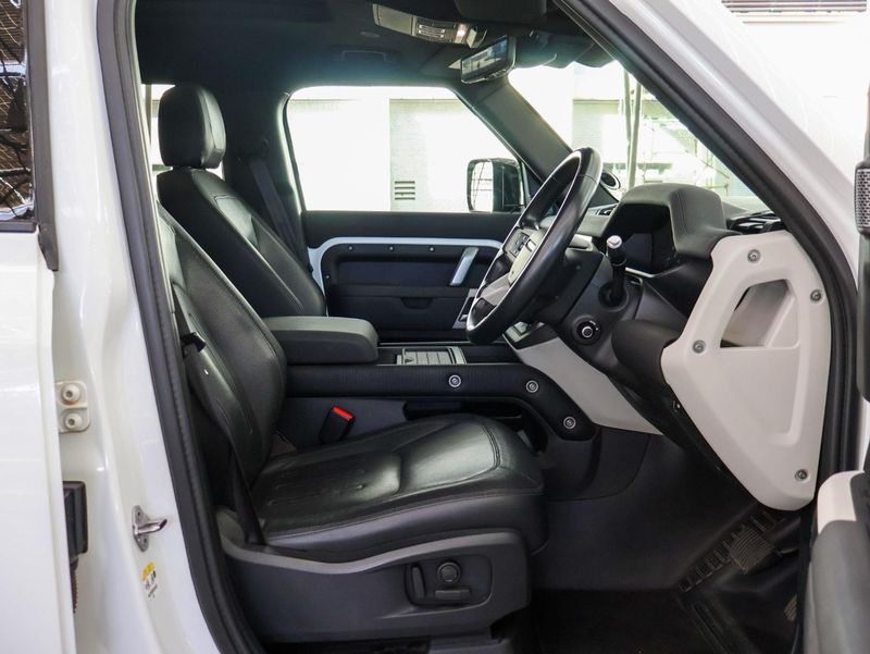 Used Land Rover Defender 110 D240 SE X-Dynamic (177kW) for sale in ...