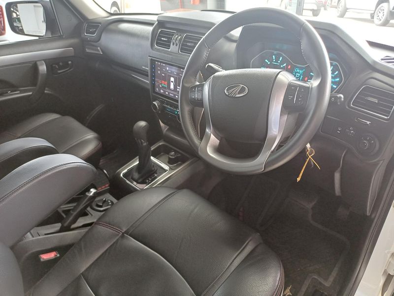 Used Mahindra Pik Up 2.2 mHawk S11 Dew 4x4 Auto Double-Cab for sale in ...