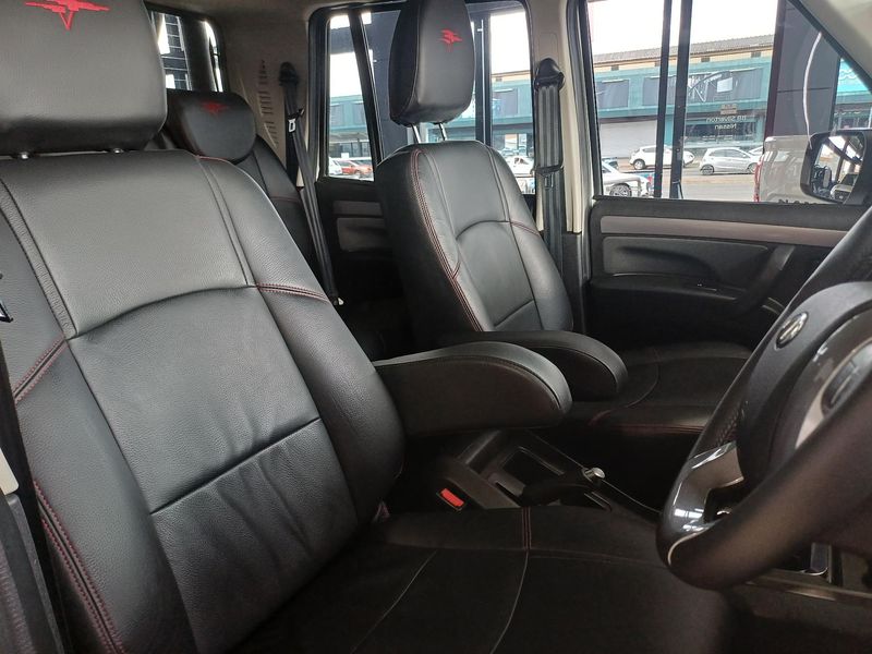 Used Mahindra Pik Up 2.2 mHawk S11 Dew 4x4 Auto Double-Cab for sale in ...