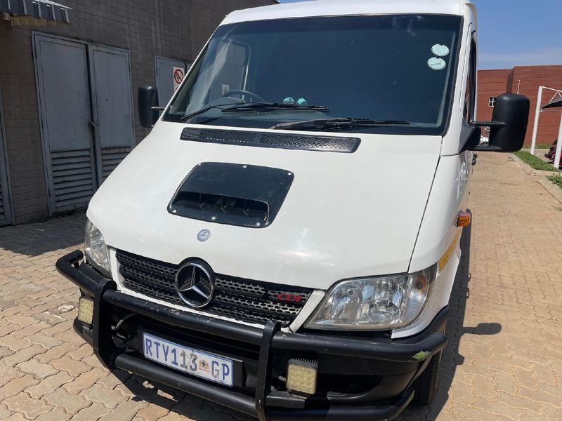 Used Mercedes-Benz Sprinter 616 CDI F/C C/C for sale in Gauteng - Cars ...