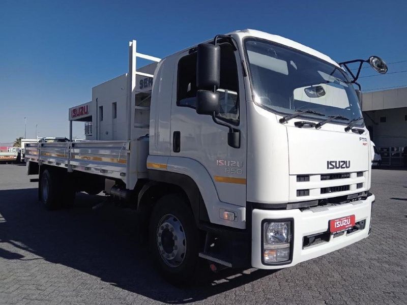 Used Isuzu FTR 850 AMT F/C C/C for sale in Western Cape - Cars.co.za ...