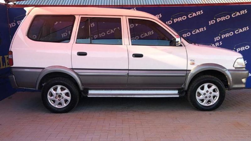 Used Toyota Condor *2400i 4x4 TX 7 - Seater for sale in Gauteng - Cars ...