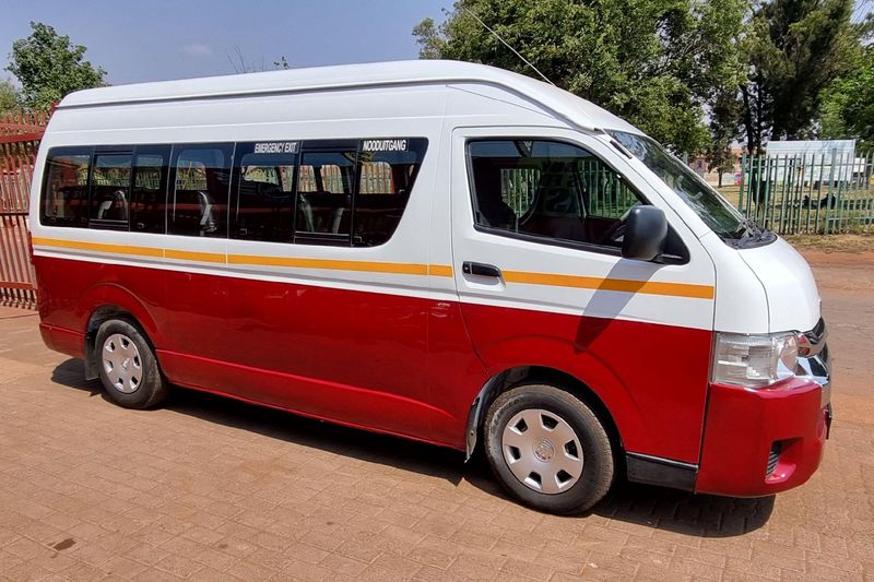 Used Toyota Quantum 2.5 D-4D Sesfikile 16-seat for sale in Gauteng ...
