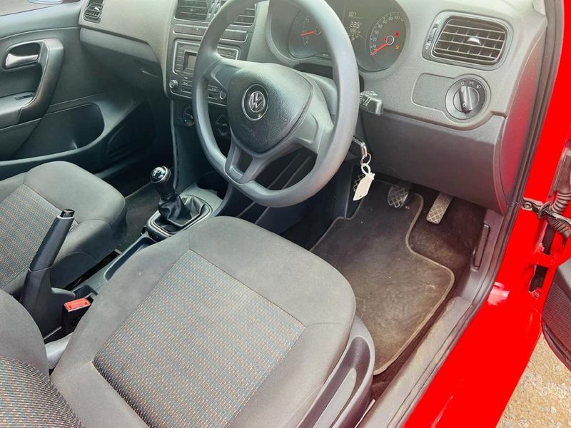 Used Volkswagen Polo Vivo 1.4 Comfortline 5-dr for sale in Gauteng ...