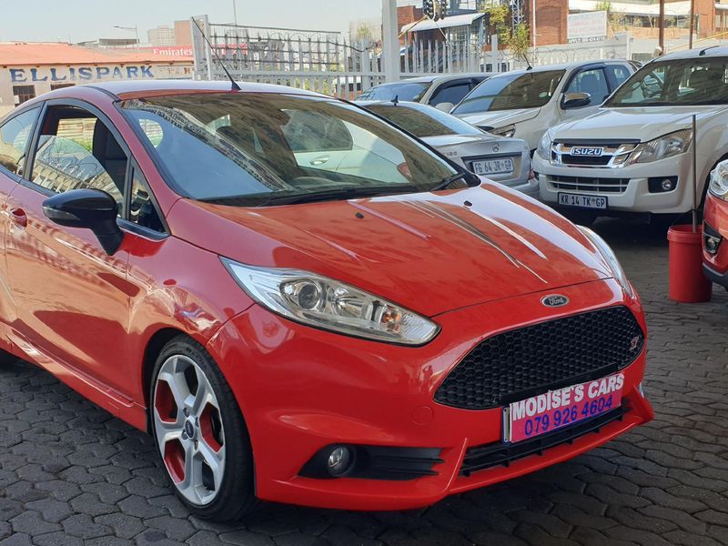 Used Ford Fiesta ST 200 1.6 EcoBoost 3-dr for sale in Gauteng - Cars.co ...
