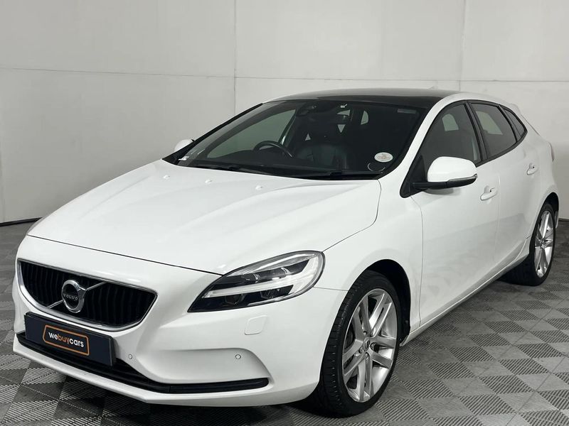 Used Volvo V40 CC D3 Momentum Auto for sale in Western Cape - Cars.co ...