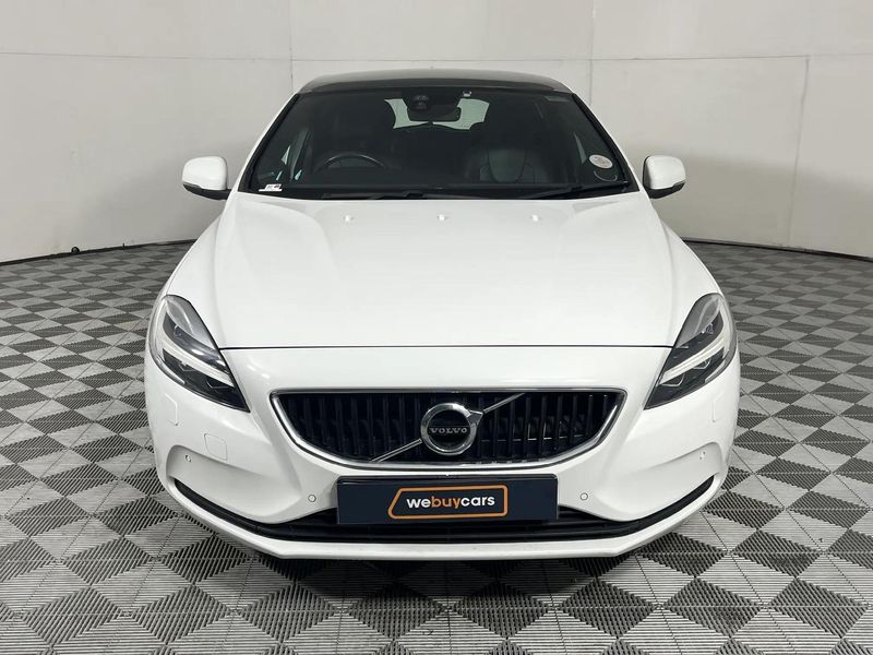 Used Volvo V40 CC D3 Momentum Auto for sale in Western Cape - Cars.co ...