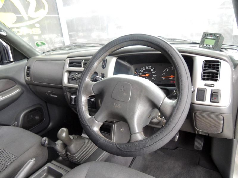 Used Mitsubishi Colt Clubcab 2800 TDi 4x4 Single-Cab for sale in ...