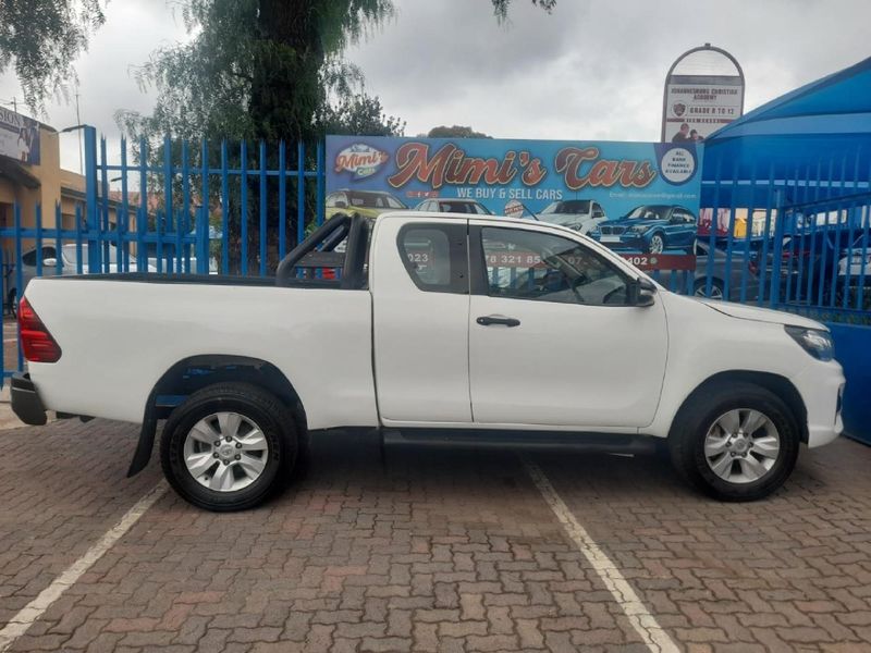 Used Toyota Hilux 2.4 GD6 RAISED BODY SRX EXTRA CAB AUTO DIESEL for ...