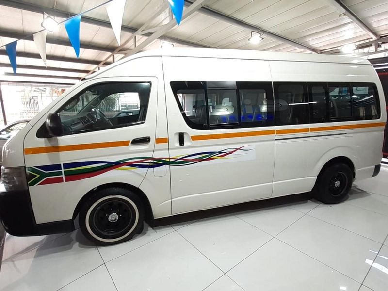 Used Toyota Quantum 2.7 Sesifikile 14-seater Taxi for sale in Gauteng ...