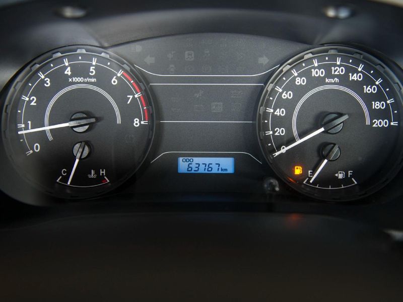 Used Toyota Hilux 2.0 VVTi Single-Cab for sale in Gauteng - Cars.co.za ...