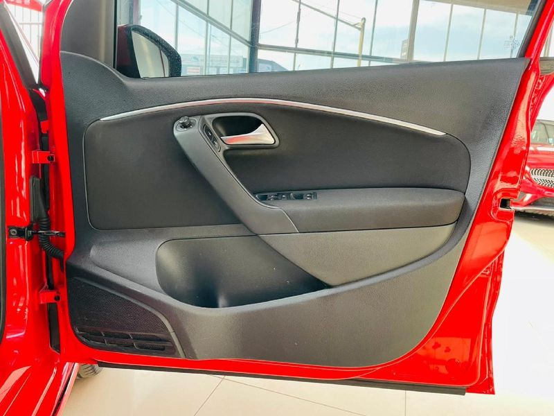 Used Volkswagen Polo GP 1.0 TSI R-Line Auto for sale in Gauteng - Cars ...