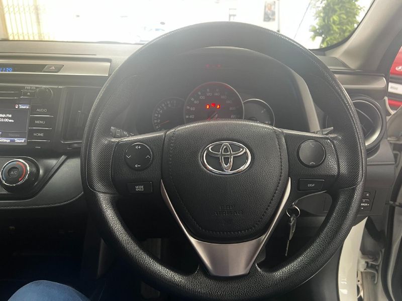 Used Toyota RAV4 2.0 GX Auto for sale in Kwazulu Natal - Cars.co.za (ID ...