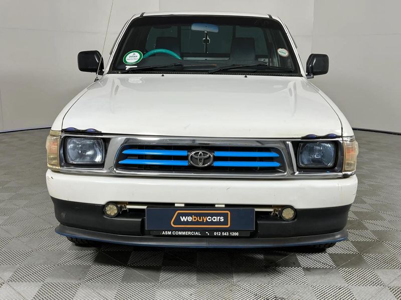 Used Toyota Hilux 2200 LWB 5-spd Single-Cab for sale in Limpopo - Cars ...