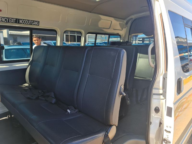 Used Toyota Quantum 2.7 Sesfikile 16-seat for sale in Gauteng - Cars.co ...