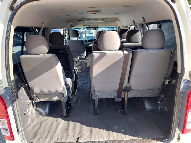 Used Toyota Quantum 2.7 10-seat for sale in Gauteng - Cars.co.za (ID ...