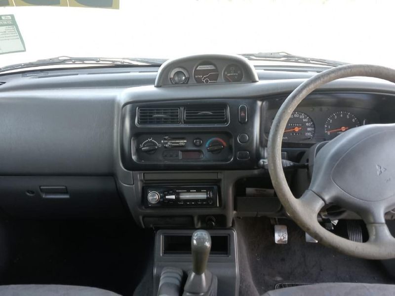 Used Mitsubishi Colt 3000 V6 Double-Cab for sale in Eastern Cape - Cars ...