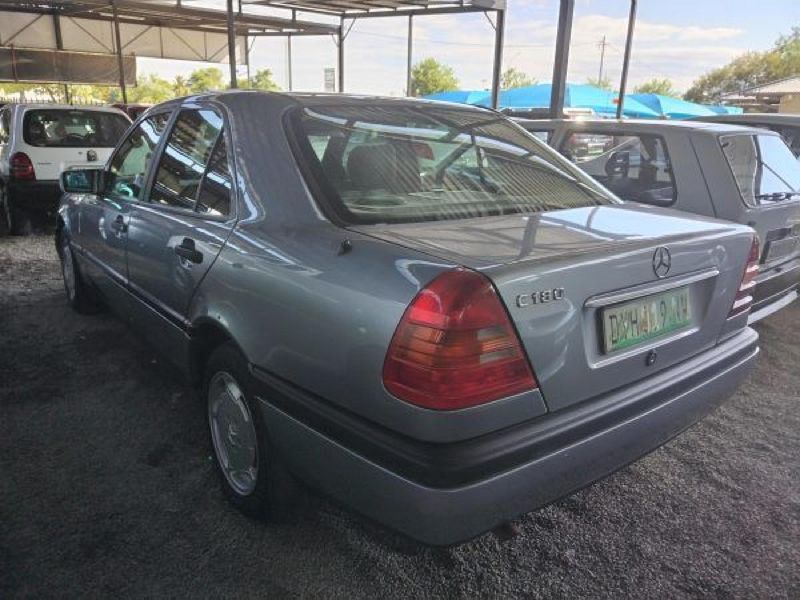 Used Mercedes-Benz C-Class C 180 Classic for sale in North West ...