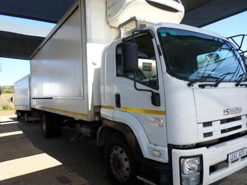 Used Isuzu FTR 850 AMT F/C C/C for sale in Gauteng - Cars.co.za (ID::8809979)