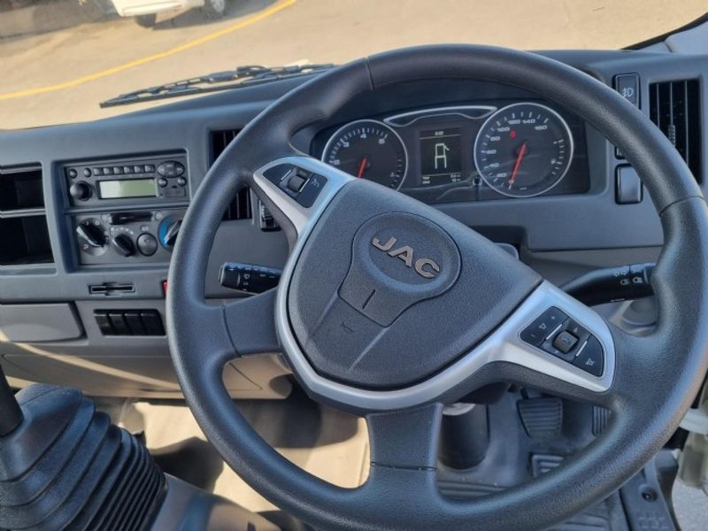 New JAC N-Series N140 9T 4X2 F/C D/S for sale in Kwazulu Natal - Cars ...