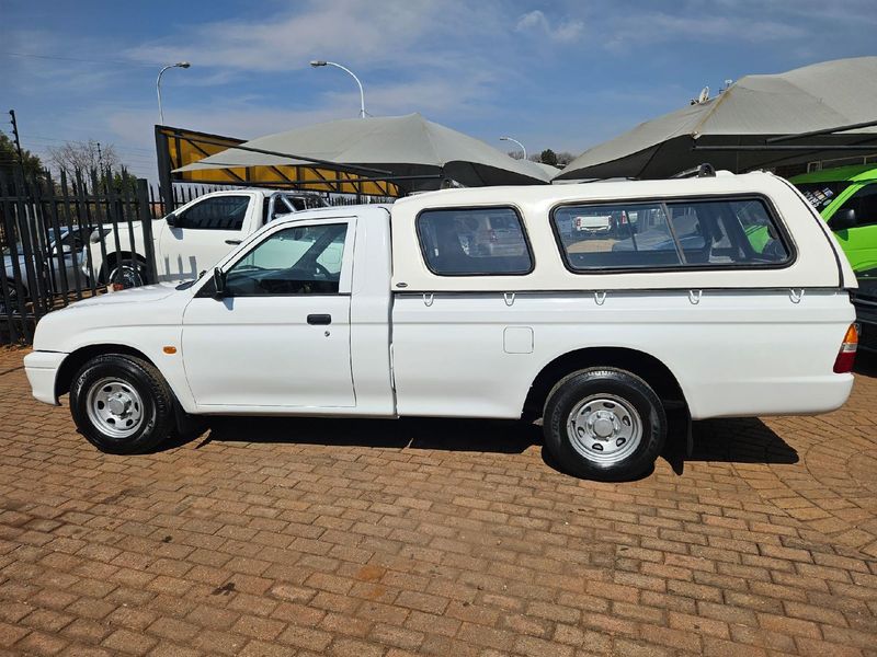 Used Mitsubishi Colt 2000 Hi-Line LWB for sale in Gauteng - Cars.co.za ...