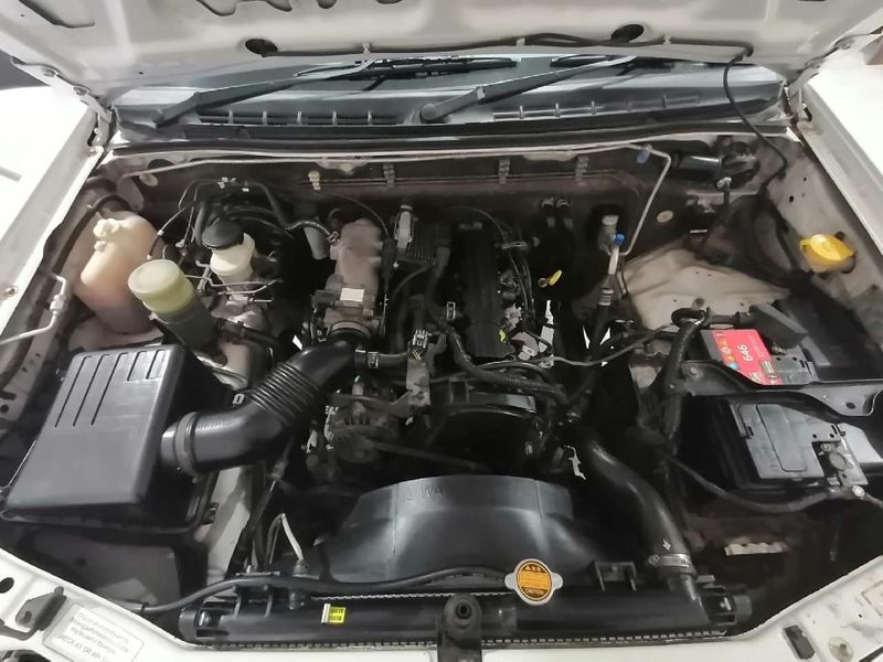 Used Isuzu KB 200 Fleetside Single-Cab for sale in Western Cape - Cars ...