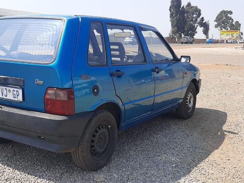 Used Fiat Uno 1.1 Mia 5-dr for sale in Gauteng - Cars.co.za (ID::8953826)