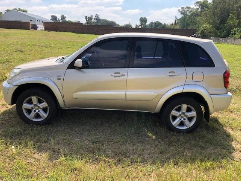 Used Toyota RAV4 200 5-Door 4x4 for sale in Gauteng - Cars.co.za (ID ...