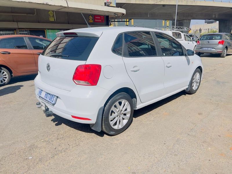 Used Volkswagen Polo Vivo GP 1.6 Comfortline for sale in Gauteng - Cars ...