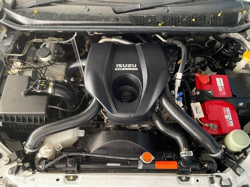 Used Isuzu KB 250 D-Teq HO LE Double-Cab for sale in Gauteng - Cars.co ...