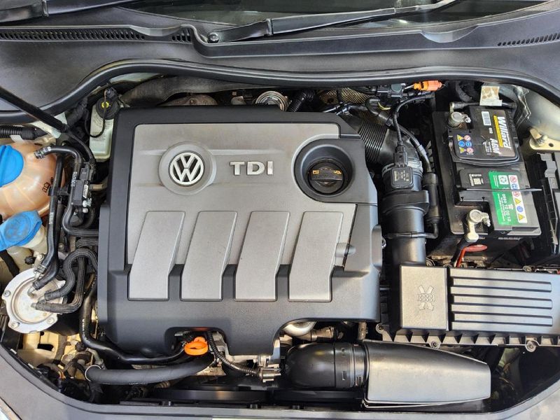 Used Volkswagen Jetta VI 1.6 TDI Comfortline Auto for sale in Gauteng ...