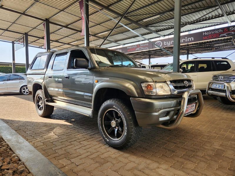 Used Toyota Hilux 2700i Raider Raised Body Double-Cab for sale in ...