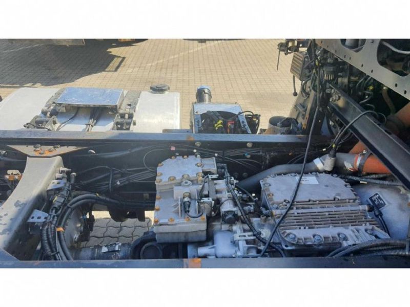 Used UD Trucks Quon GW 26 460(E71) ASHR RET A/T T/T C/C for sale in Western Cape - Cars.co.za ...