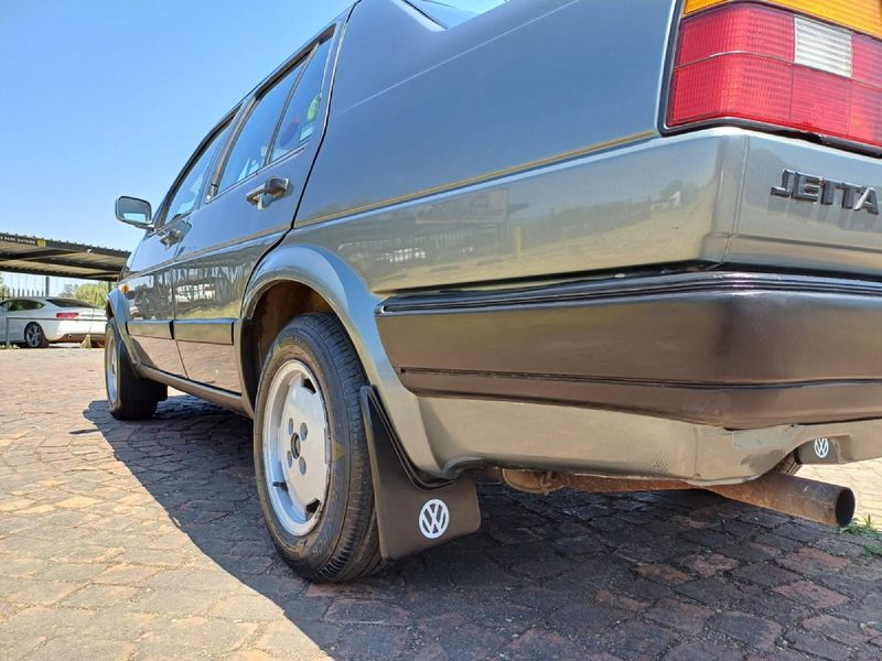 Used Volkswagen Jetta II 1.8 CLX Auto for sale in Gauteng - Cars.co.za ...