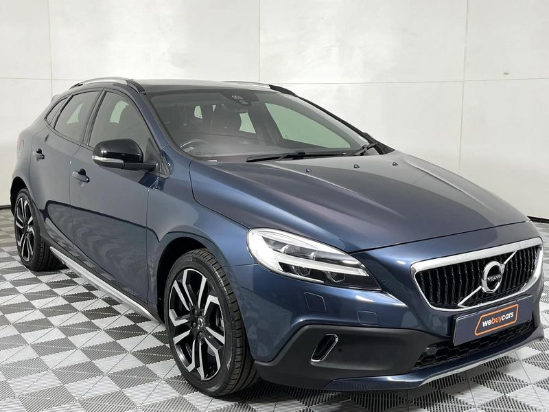 Used Volvo V40 CC D3 Momentum Auto for sale in Gauteng - Cars.co.za (ID ...