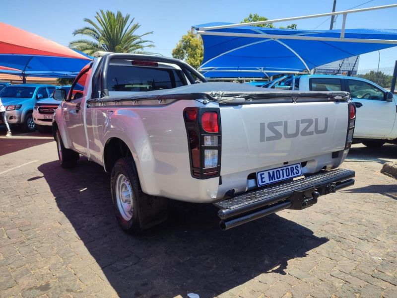Used Isuzu KB 250 D-Teq HO LE Single-Cab for sale in Gauteng - Cars.co ...